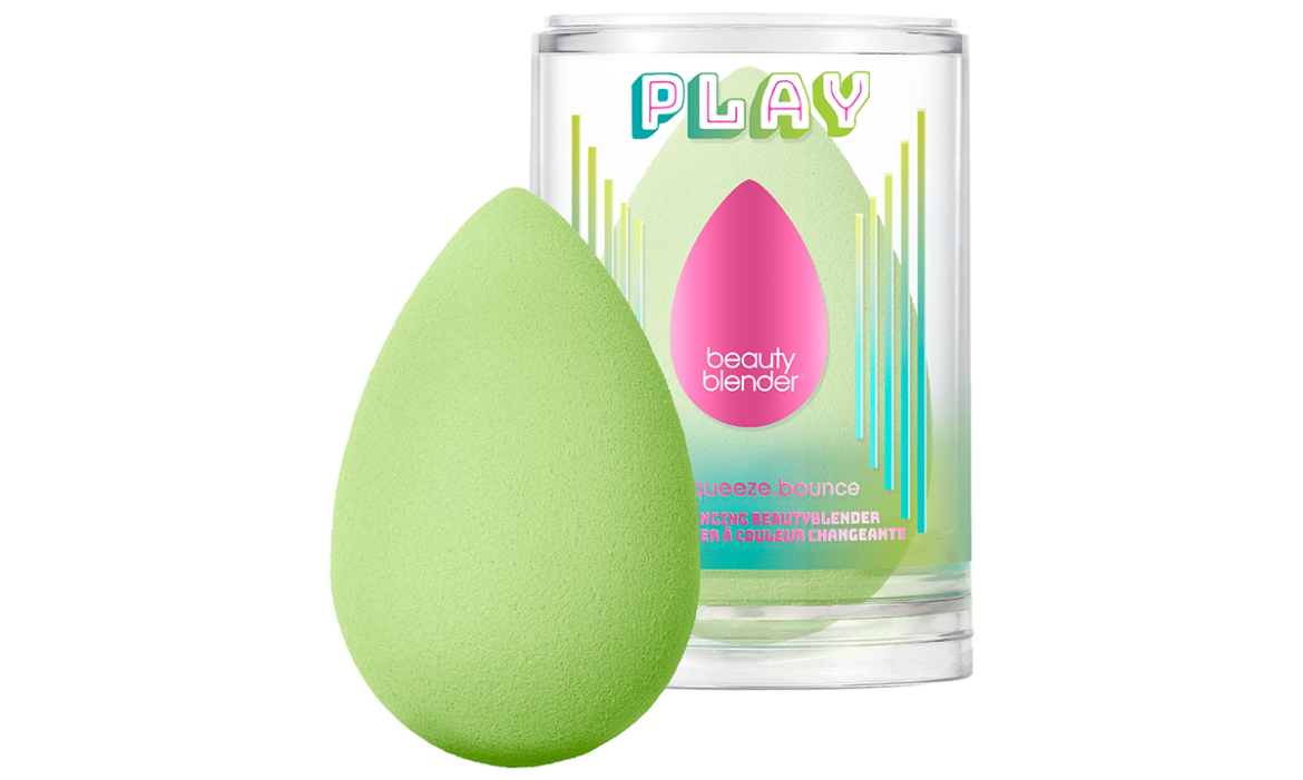 How to Use a Makeup Sponge : Tips & Technique